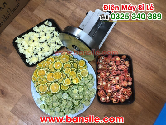 Máy thái lát - cắt lát - xắt lát quả cà chua thành lát mỏng, độ mỏng ...